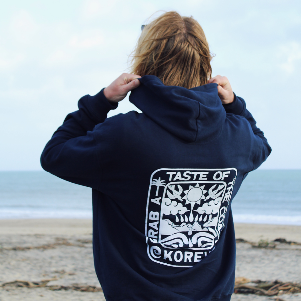 'Open Horizons' korev hoodie in navy